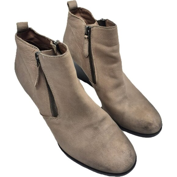 Caslon | Shoes | Caslon Beige Tan Wedge Ankle Booties Double Side ...